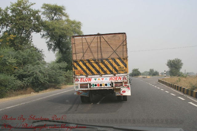 INDIA Through the Eyes of Shantanu Das: Truck's Backside-2