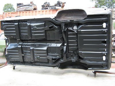 HQ SS: First colour underbody paint on