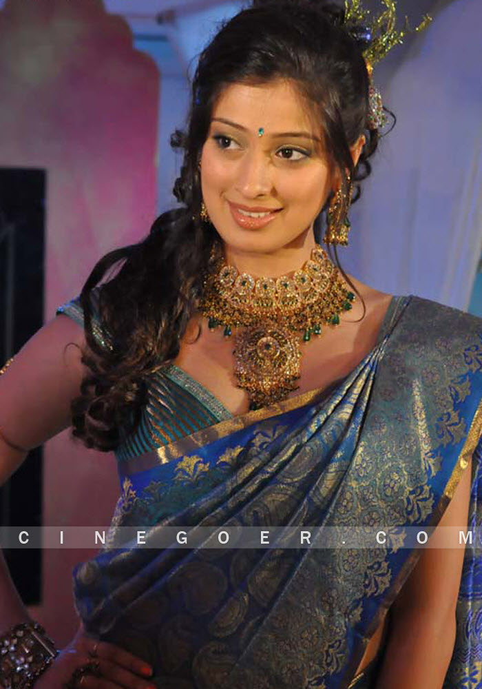 Lakshmi Roy Gallery, Lakshmi Roy Stills, Telugu Actress Lakshmi Roy ...