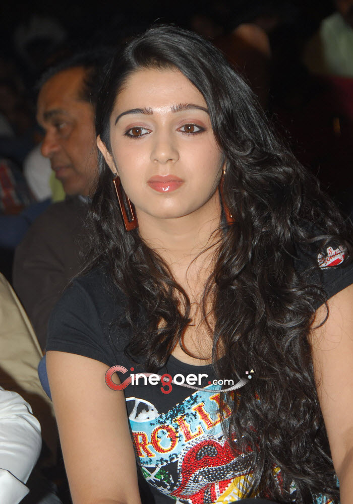 Charmi Gallery, Charmi Stills, Telugu Actress Charmi Photos, Wallpapers ...