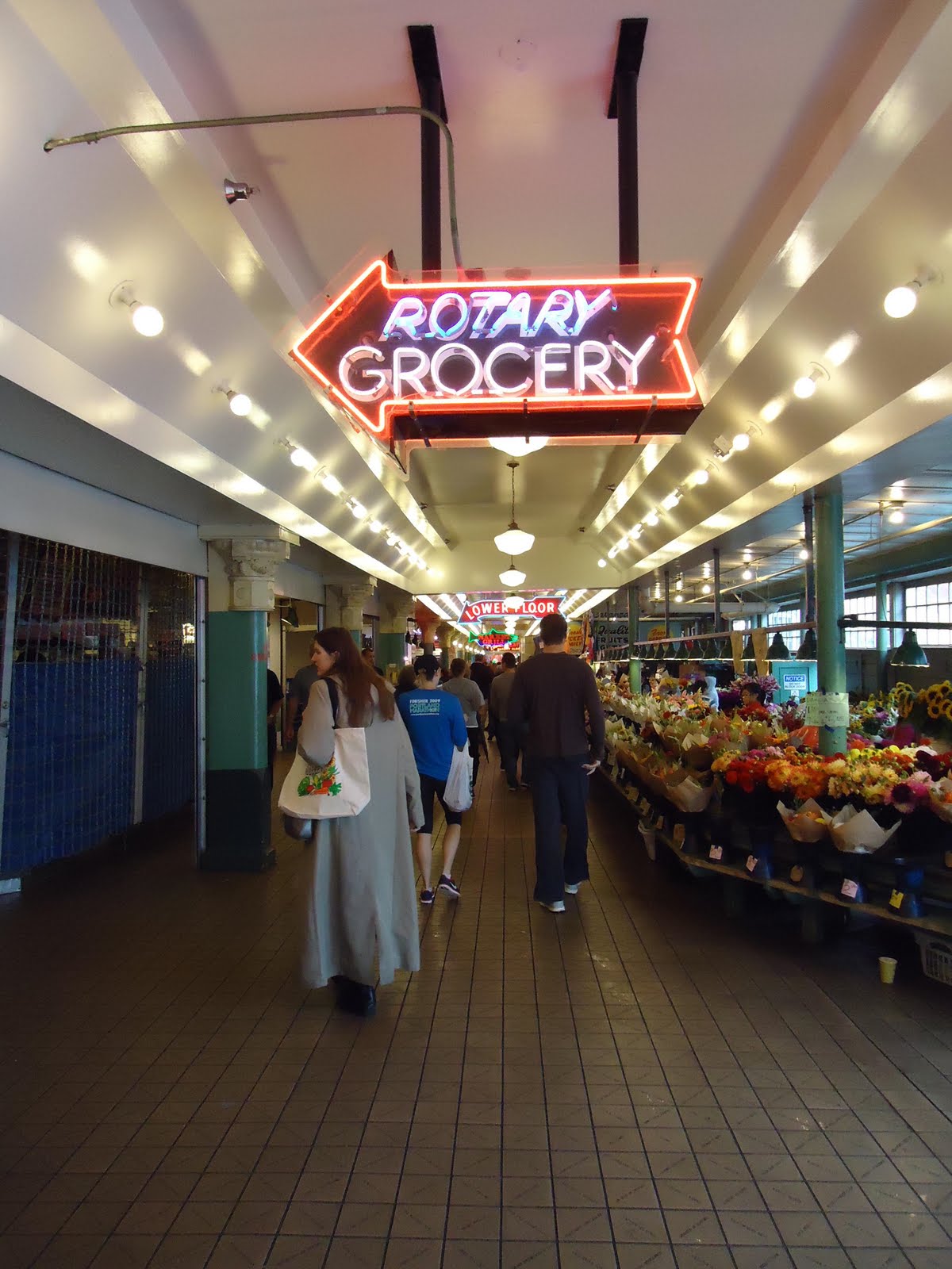 Matthew's Washington Trip: Inside Pike Place Market Yet Again