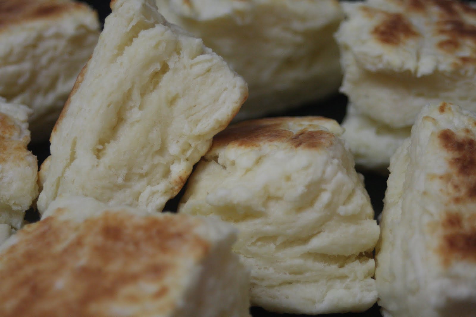 ovenless chef: Skillet Biscuits!