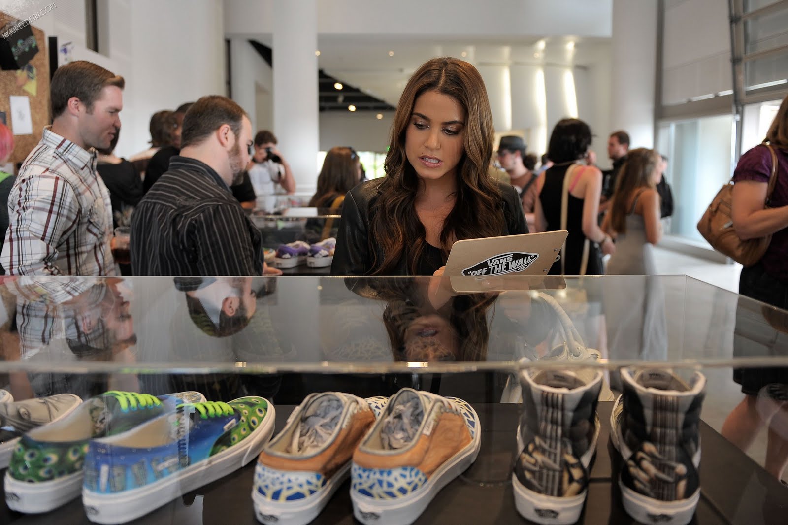 Team Nikki Reed: Nikki Reed en the Vans Custom Culture...