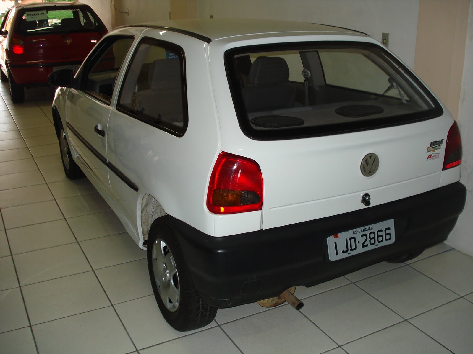 Achou Veículos: GOL 2000