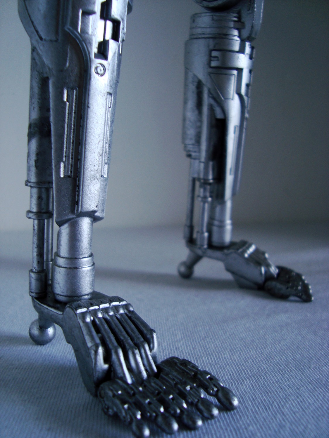 SUPER SHOGUN: TERMINATOR 2 ENDOSKELETON 46CM STATUE PVC ELECTRONIQUE - NECA