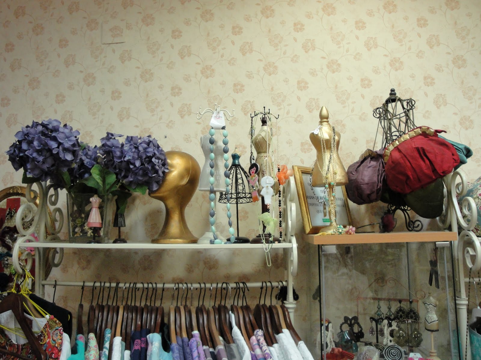 MODA EN PROVINCIAS: LE COQUETTE, UNA BOUTIQUE MUY COQUETA CON ESTILO ...