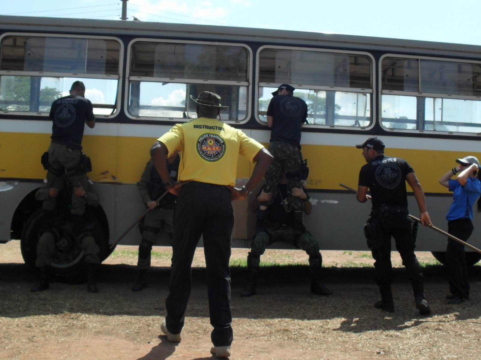 CONSULTORIA EM SEGURANÇA PATRIMONIAL: TREINAMENTO COM A SWAT E BOPE