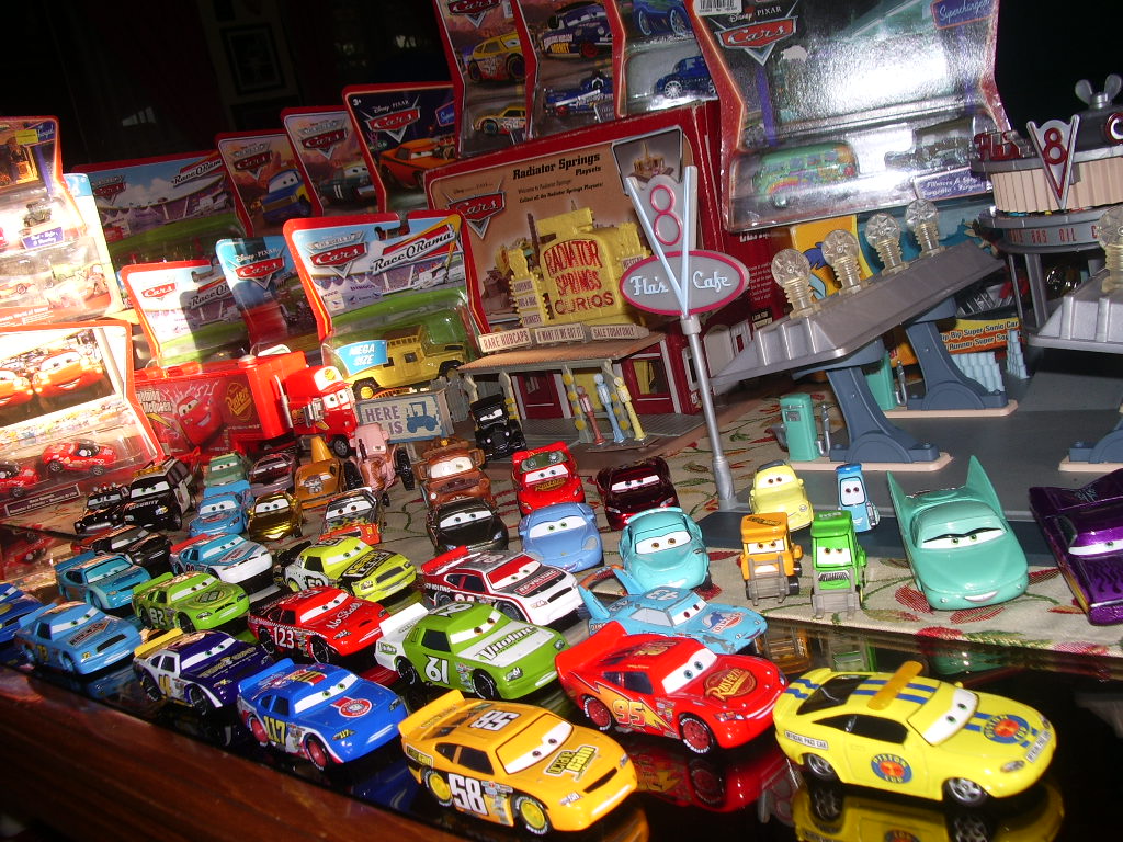 Rosano Diecast: Cars Pixar Diecast Display 1