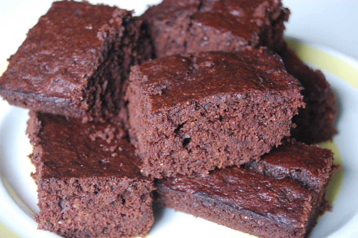 The Nonstop Nutritarian: Lilibeth's Low Fat Vegan Chocolate Cake