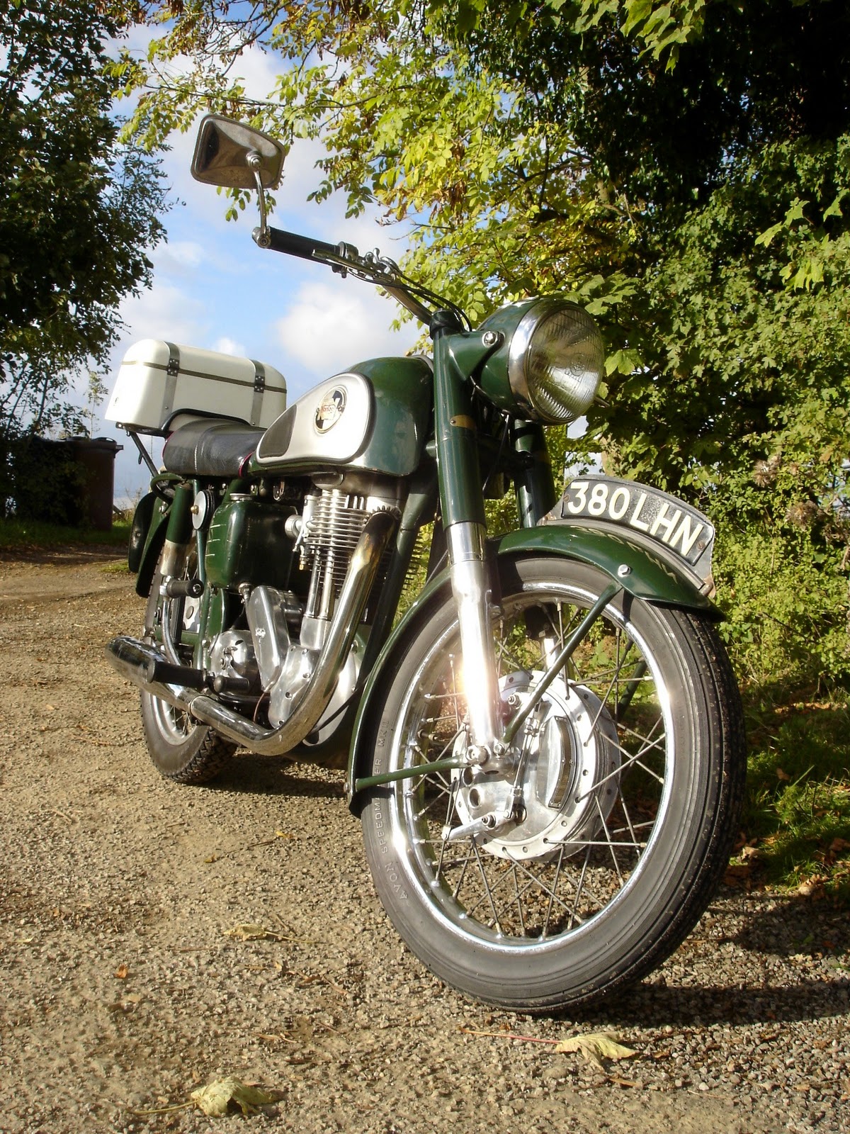 Vintageshed: The Featherbed framed Norton ES2