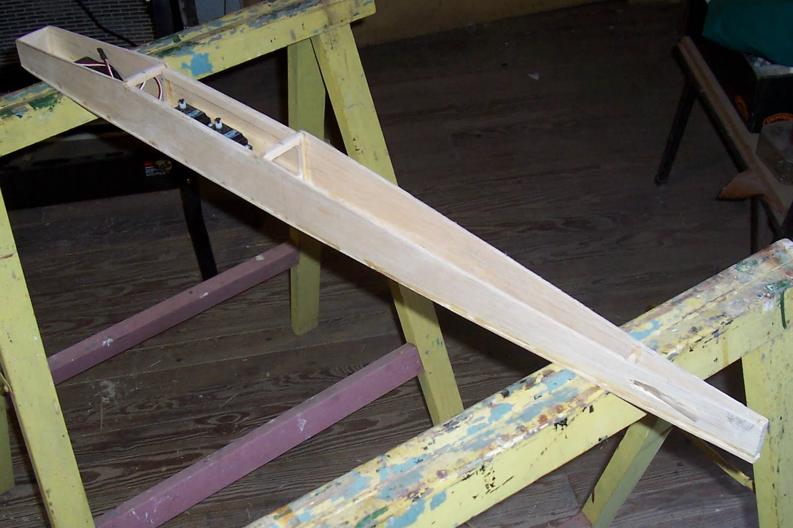 C.A.S.A. ...: SE APROXIMA UN PLANEADOR