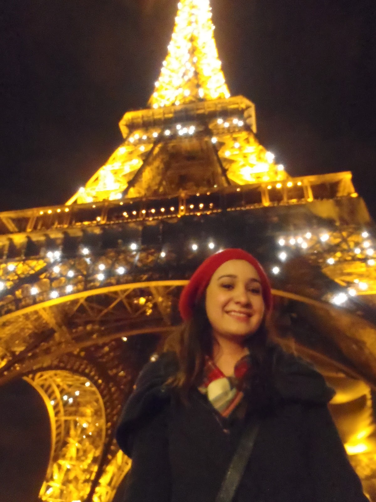 The Adventures of the Small and Mighty: Paris je t'aime