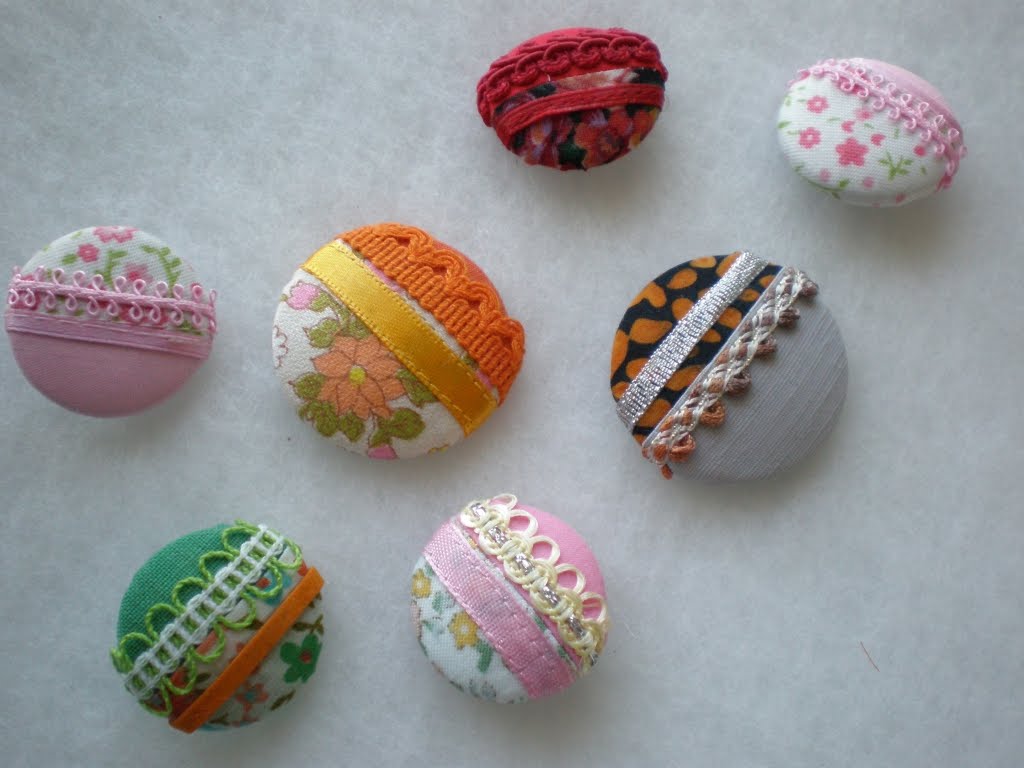 Antmee: Pretty buttons to make yourself