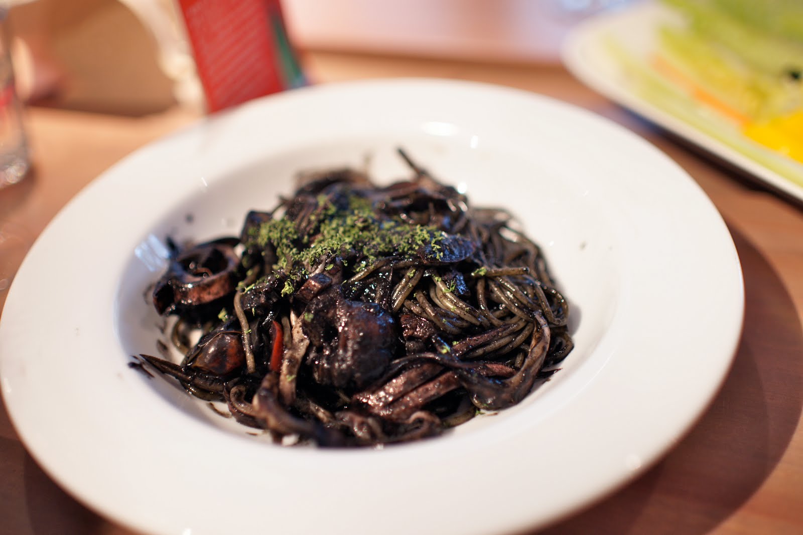 a hungry girl's guide to taipei: italian: i strongly recommend SOLO PASTA