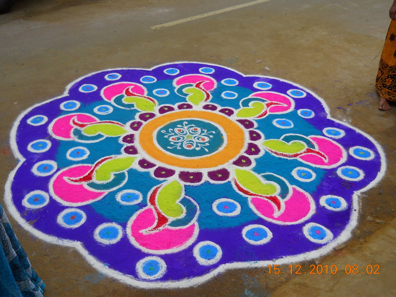 Easy Kolams: Practise our tradition - Kolams.