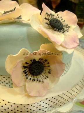 Kitty Bakes Penang Cakes: Anemone Flower Birthday Cake