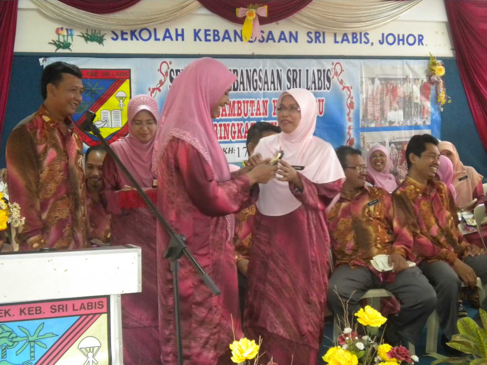 SK. SRI LABIS: Mei 2010