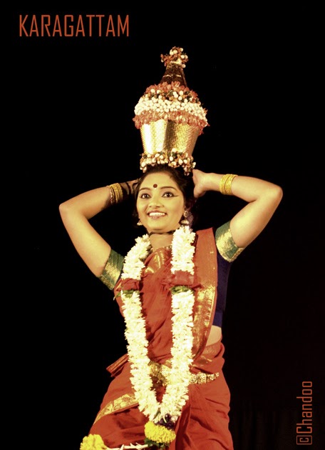 Chandoo's Photography: Dance forms of India: Karagattam