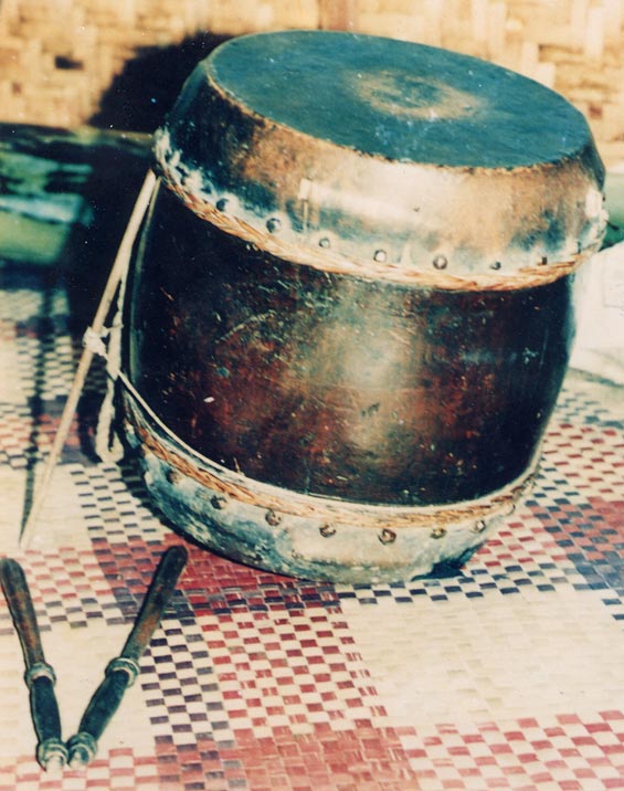 Irama Sinar Harapan: Alat-Alat Muzik Tradisional