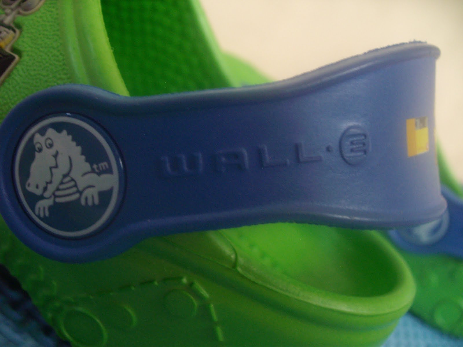 Kids' Classic Wall-E Crocs | Shopping with Kurt Alexander