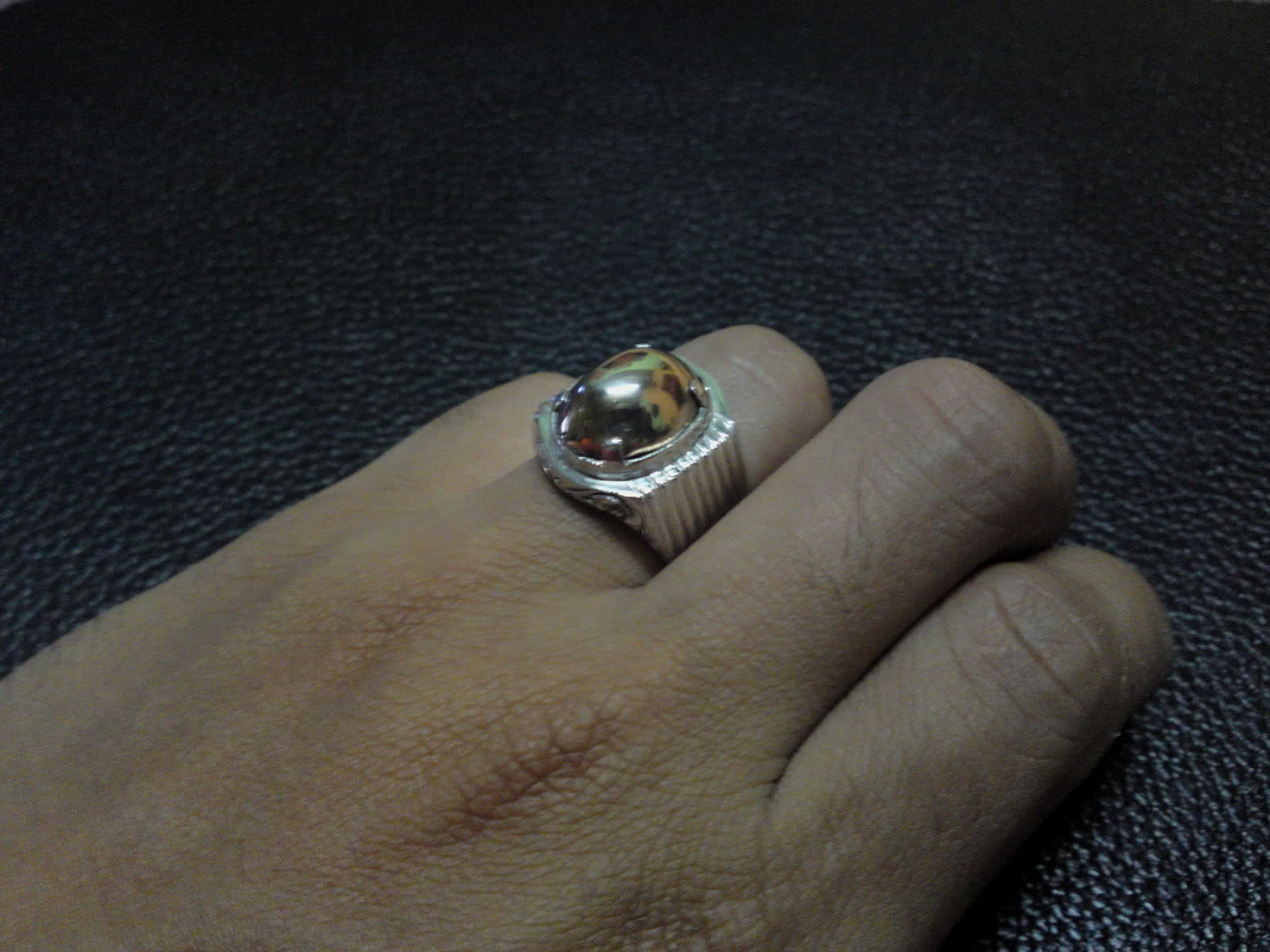 BLOG KOLEKSI MEGA MISTIK DAN ANTIK ANTARABANGSA: Cincin Besi Kuning ...