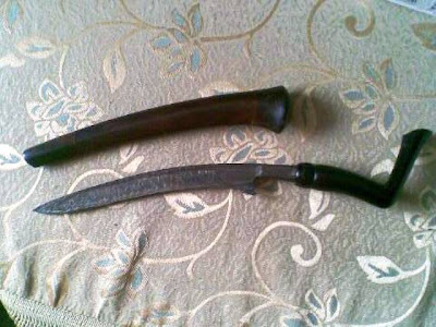 BLOG KOLEKSI MEGA MISTIK DAN ANTIK ANTARABANGSA: 4 Senjata Antik ...