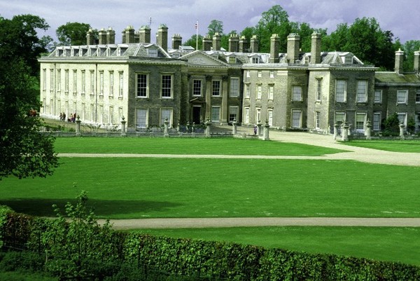 A Love of the Past: Althorp and Diana