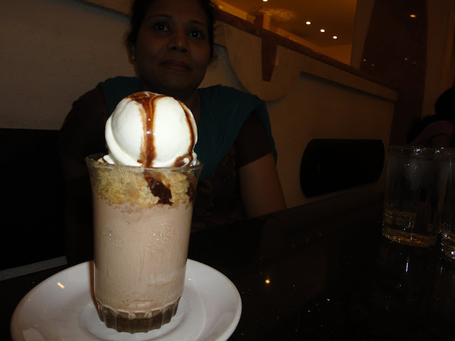 FOODIE'S DEN: PABBAS/IDEALS ICECREAM, Mangalore
