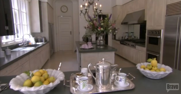 the table: gettin giggy wid it