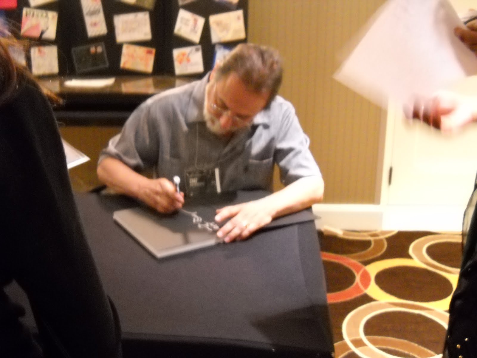 lisa engelbrecht: CARPAL TUNNELED AND TYPECON!