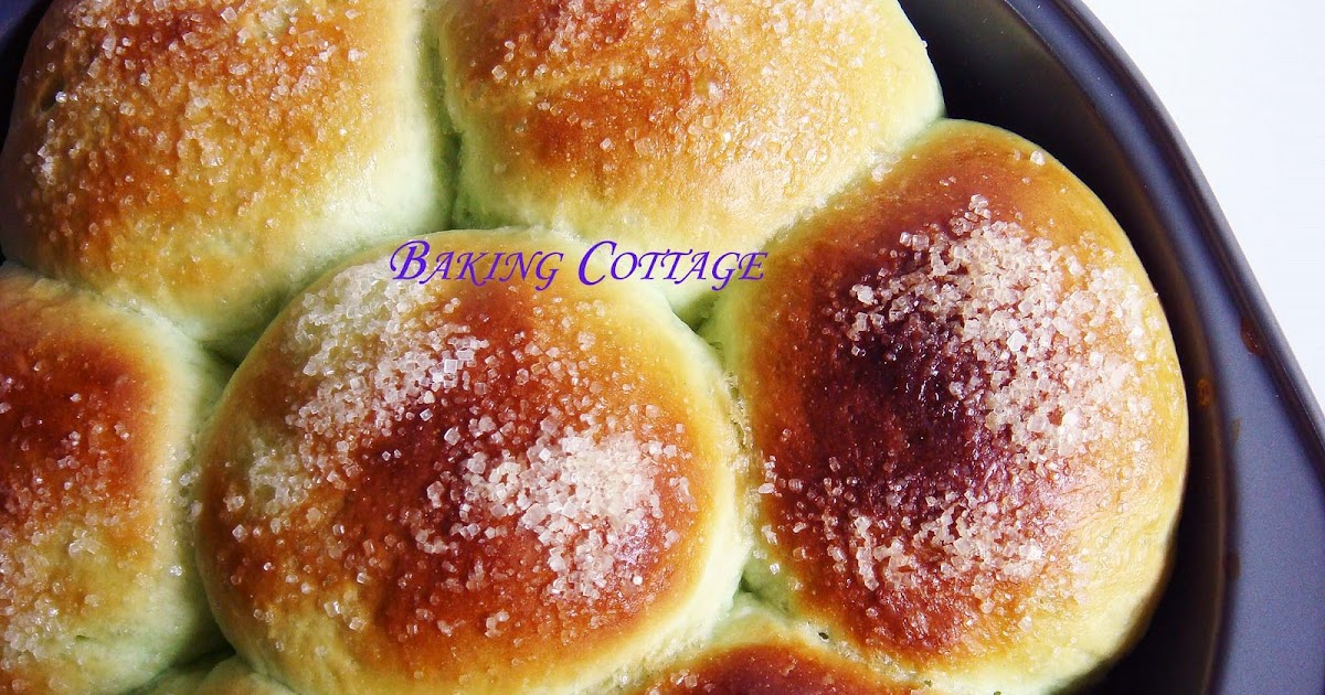 My Baking Cottage: Simple Pandan Buns