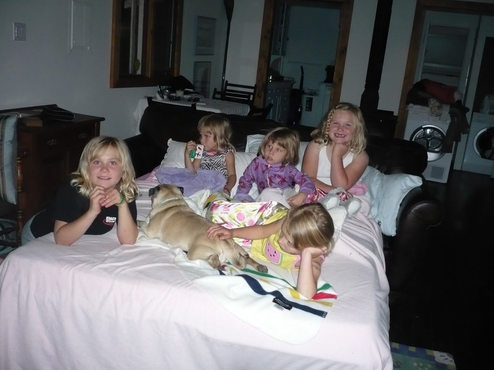 More of The Howe Girls: sleepover - fail