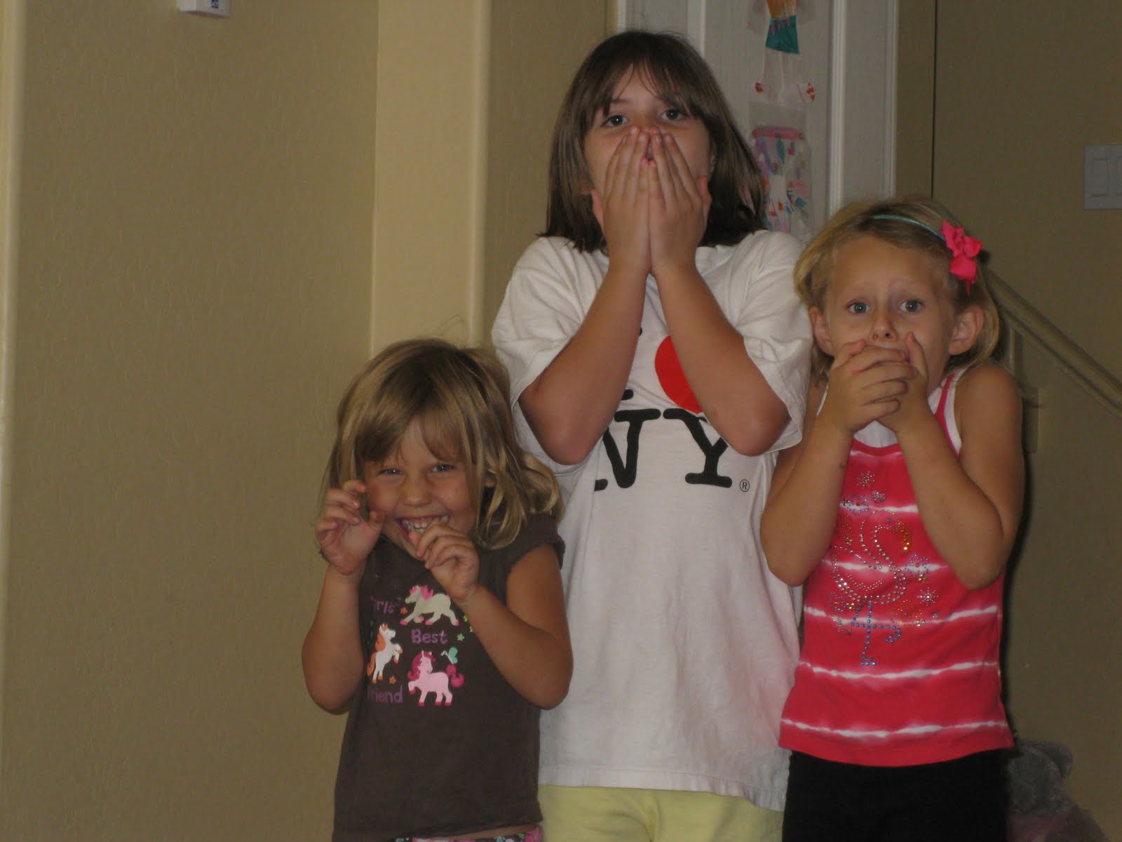 More of The Howe Girls: silly poses