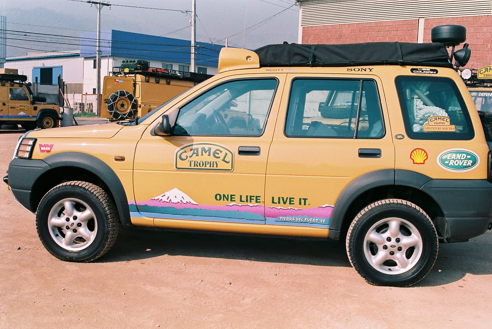 Camel Trophy Rally 1998, Chile: In the Parking Area