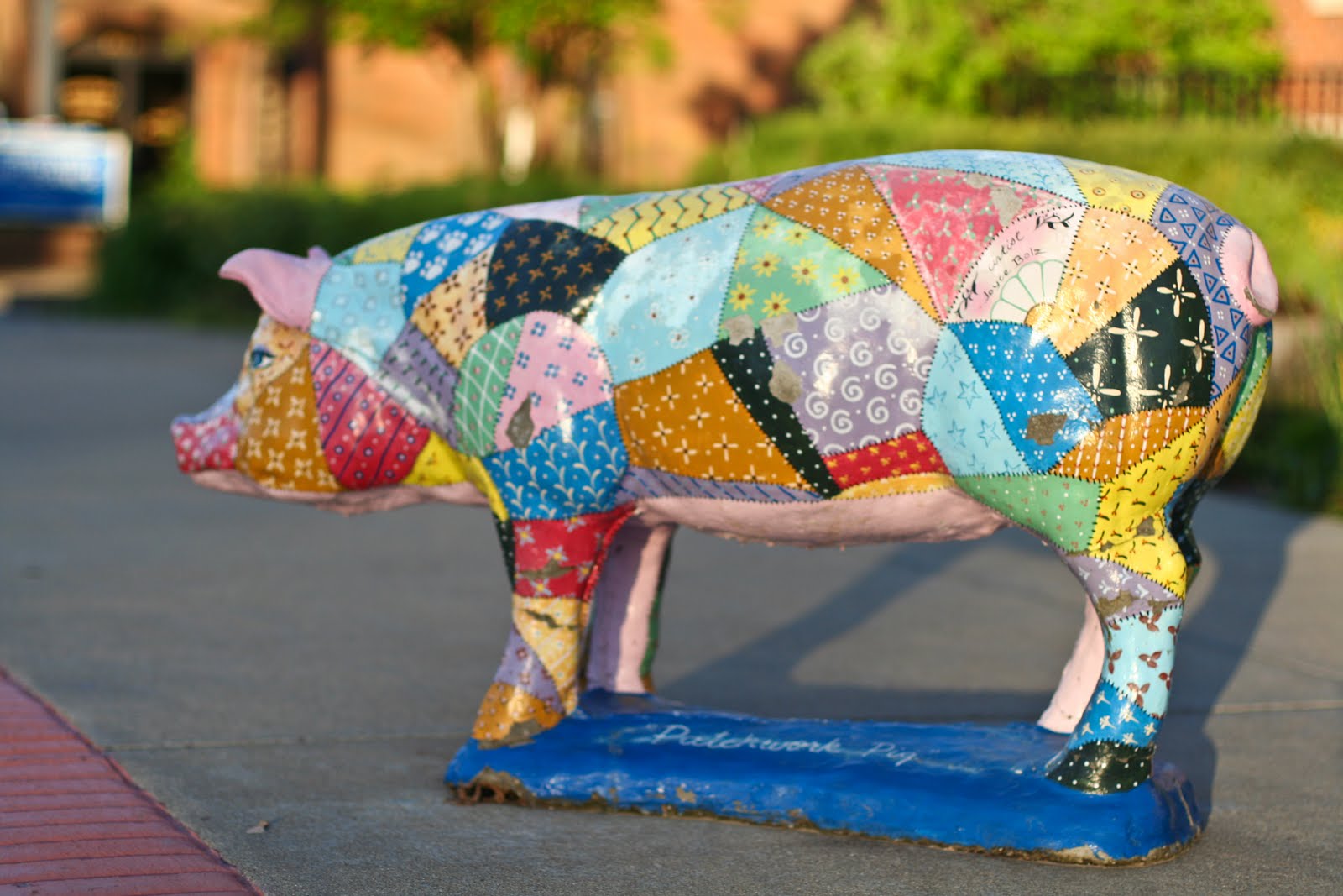Tom Hughes Realty: Cadiz Pigs