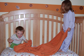 The Pumphrey's: Kids Making the Bed?