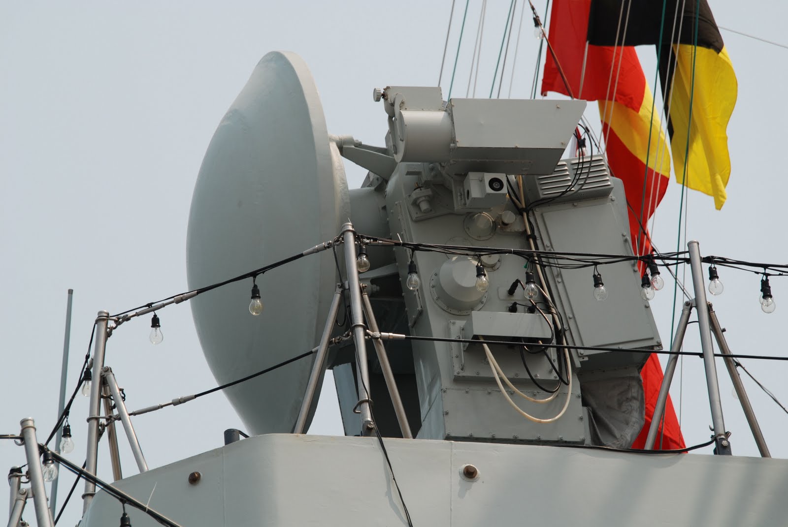 China Defense Blog: Photos of the Type 052B Luyang class "Chinese Navy ...