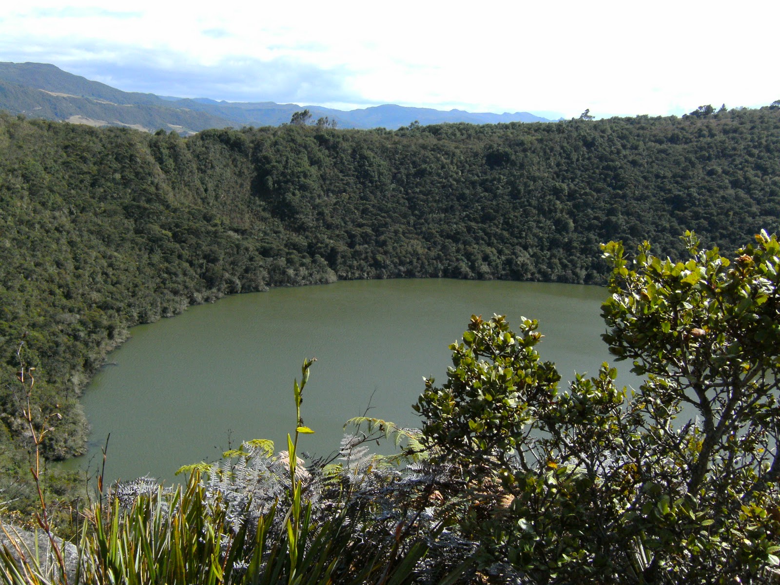 TIERRA DEL DORADO: Leyenda de la Cacica de Guatavita