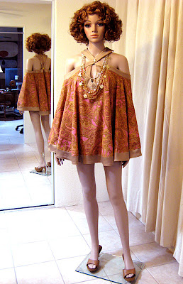 Andrew MacLaine : 3C - Mrs. Roper's Convertible Mumu