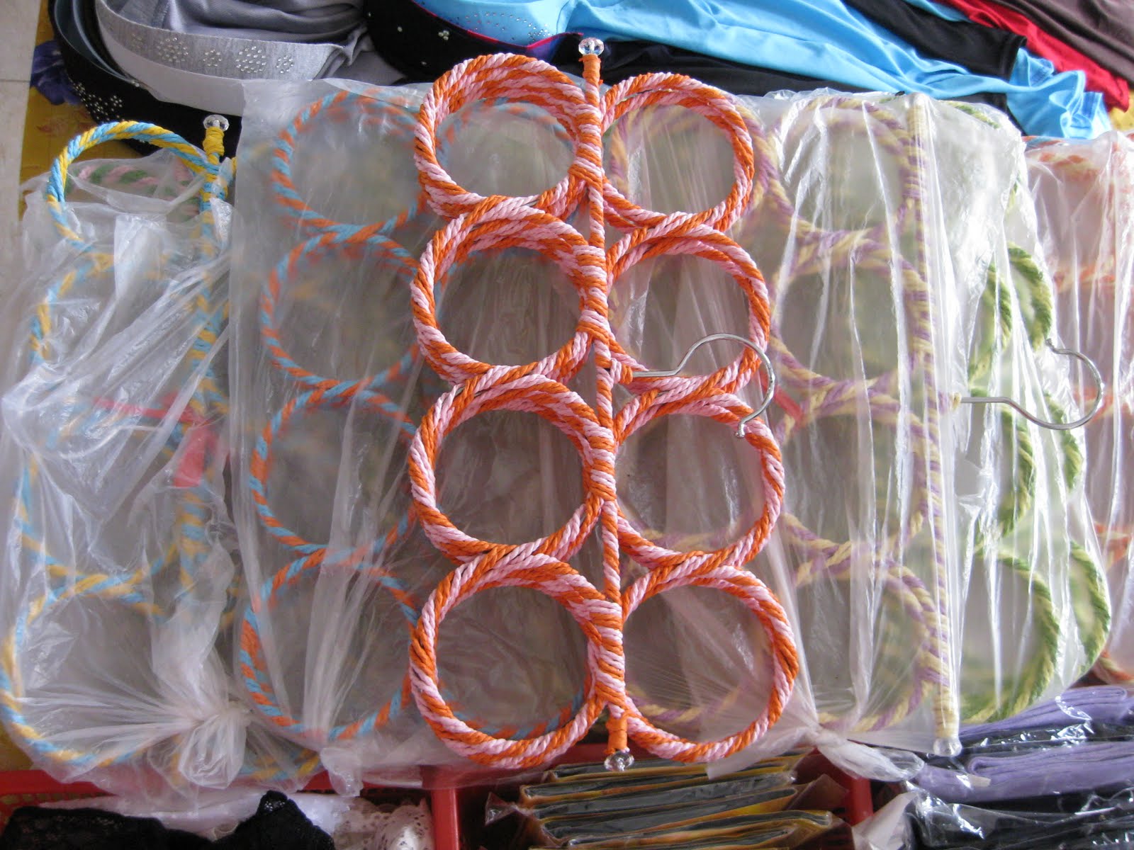 Koleksi Menawan: RAK TUDUNG