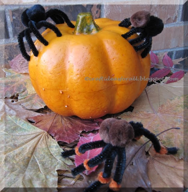 Craft Ideas for all: Spooky Spiders on Pumpkin