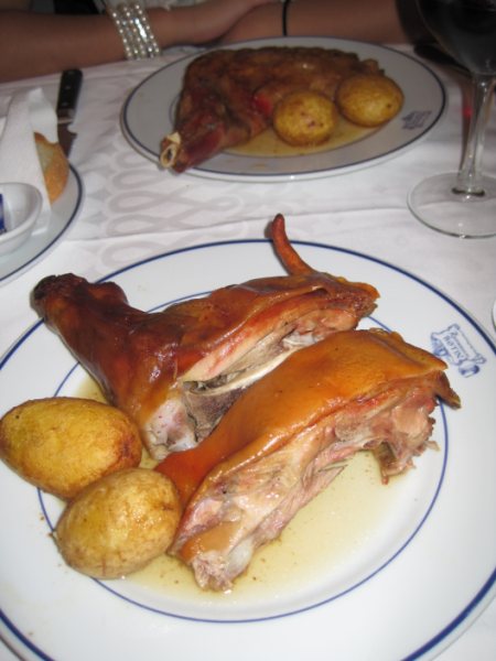 An Amateur's Palate: A Tour of How The Whole Roasted Pig Is Served ...