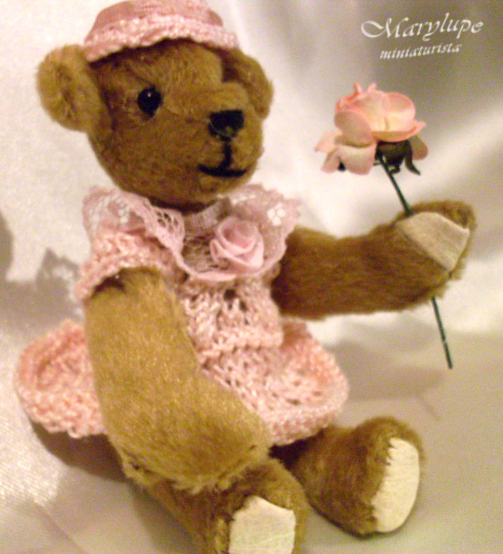 Marylupe: Osa rosa para mi hija Karyna