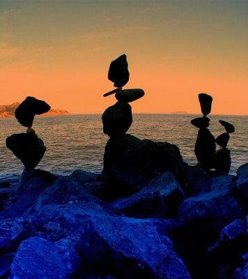 WORLD'S AMAZING THINGS: Amazing Rock Balancing