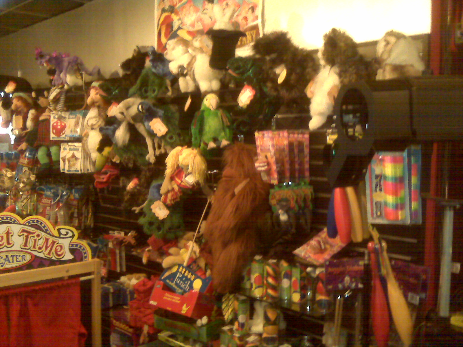LOOKADOO IN NEW YORK: Fantasma Magic Shop