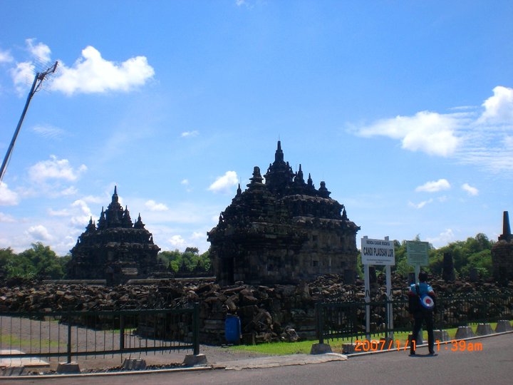 visit plaosan: Welcome to the Plaosan Temple