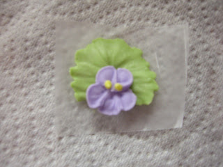 Diary of a Cake Stylist: Royal Icing: Violet Flower