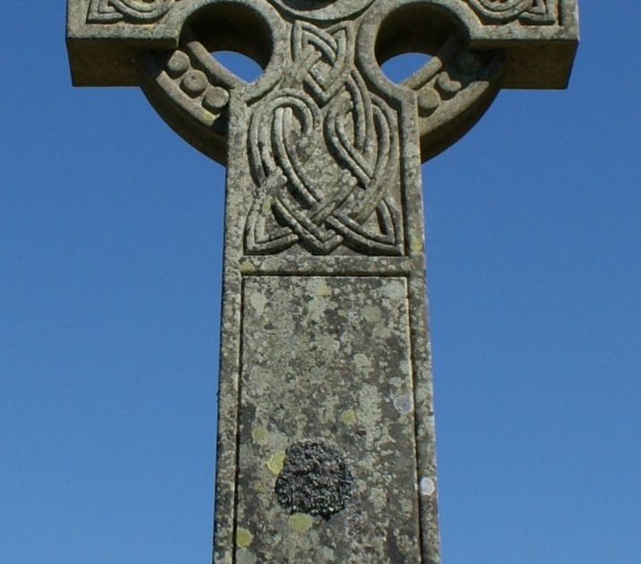Tour Scotland: Tour Scotland Photograph Celtic Cross Blackford Perthshire