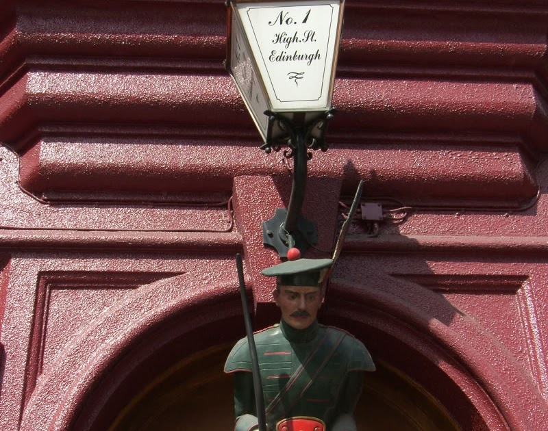Tour Scotland: Tour Scotland Photograph Pub Sign Edinburgh