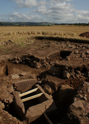 Tour Scotland: Photograph Bronze Age Cist Forteviot Scotland